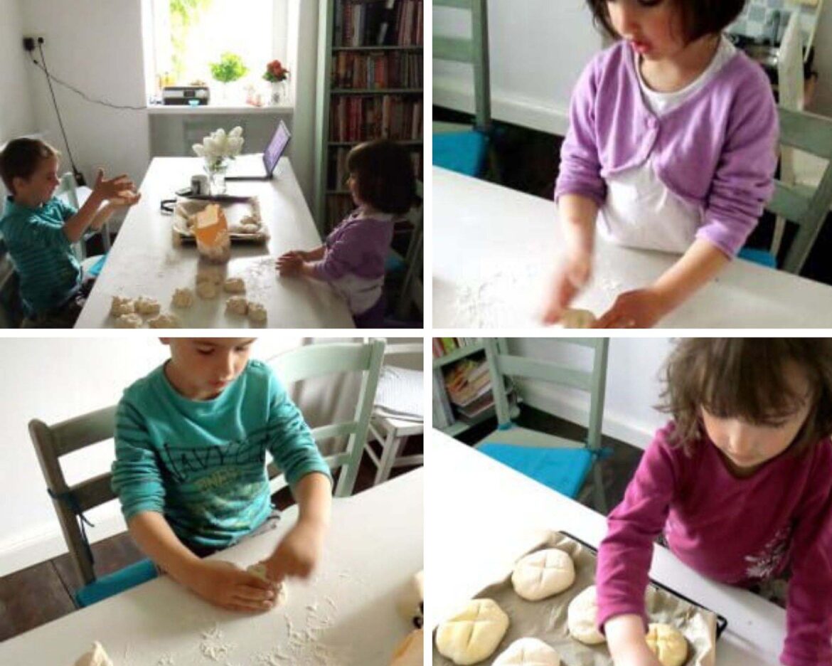 Easy Breakfast Bread Rolls - Where Is My Spoon