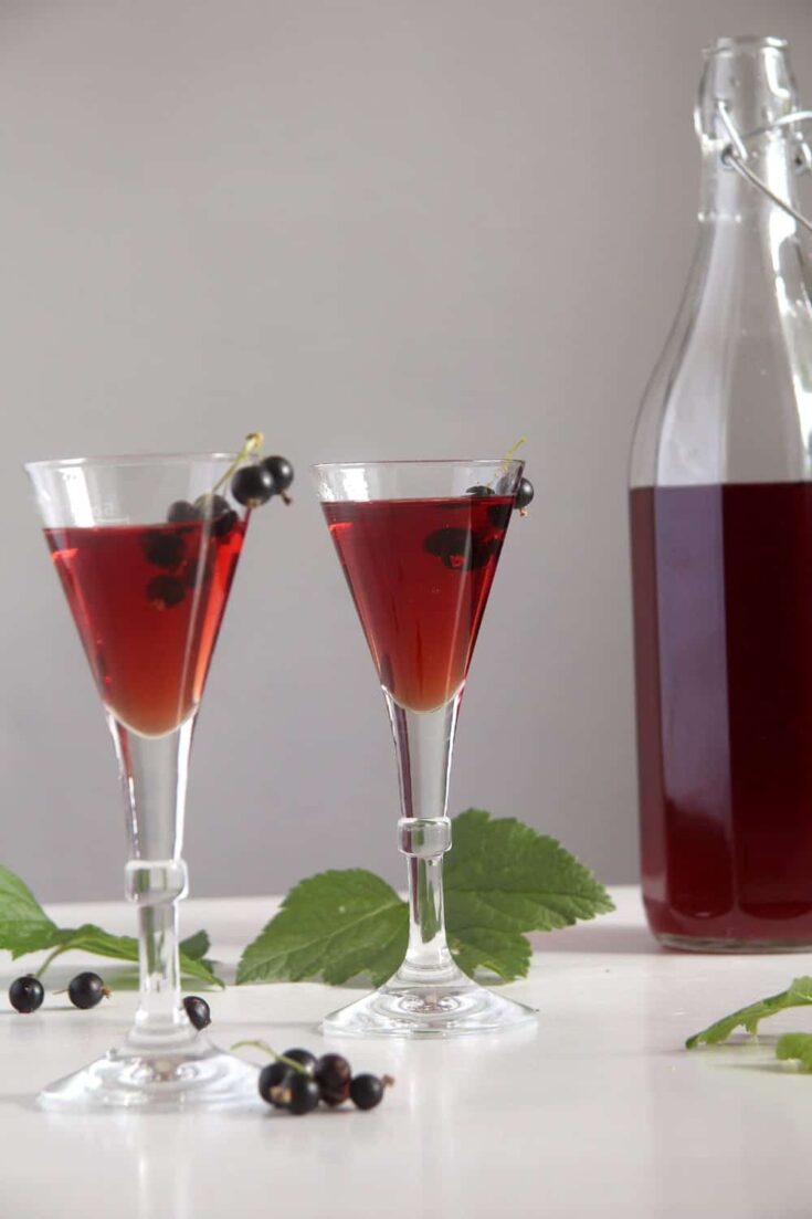 Crème de Cassis Recipe - Where Is My Spoon