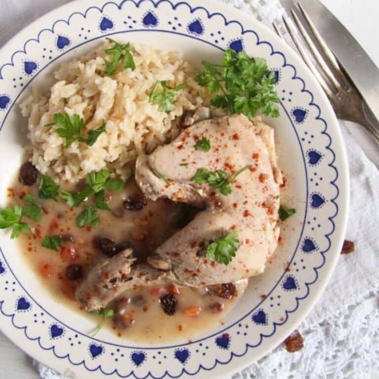 Poached Chicken and Rice in White Sauce - Where Is My Spoon