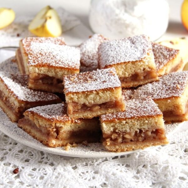 Apple Tray Bake Cake Recipe (European apple cake)