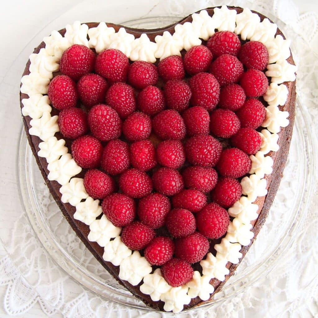 Heart-Shaped Cheesecake – Valentine's Day Cake - Where Is My Spoon