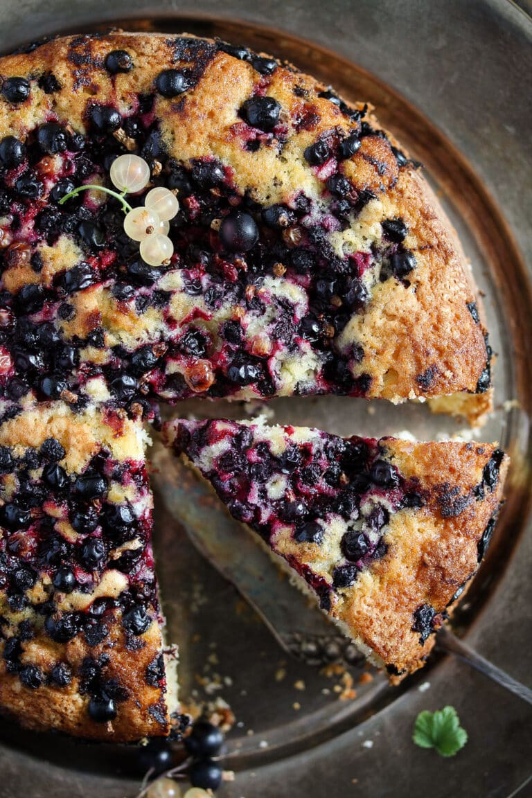 Black Currant Cake - Where Is My Spoon