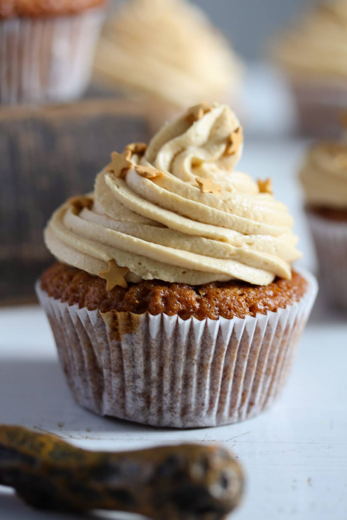 Butterscotch Cupcakes (with Easy Frosting)