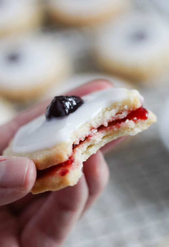 German Biscuits (Empire Biscuits with Raspberry Jam)