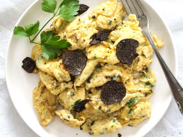 Quick Pasta with Cream Cheese (Basil and Garlic)