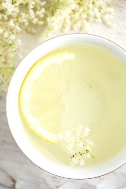 Elderflower Tea (with Fresh or Dried Elderflowers) - Where Is My Spoon