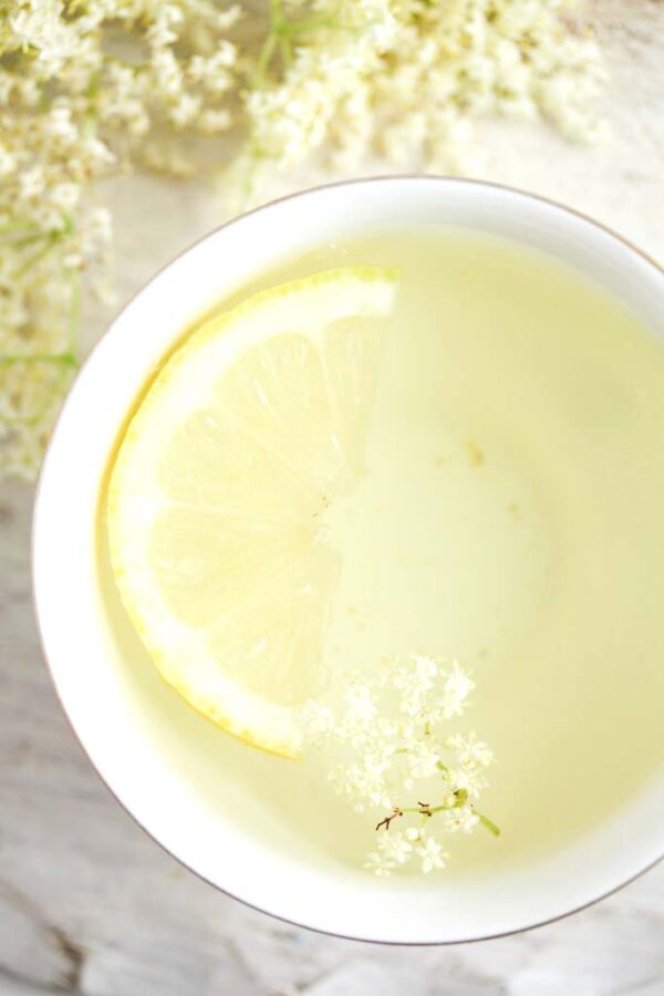 Elderflower Tea (with Fresh or Dried Elderflowers) - Where Is My Spoon