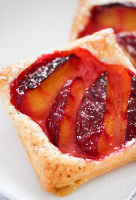 Puff Pastry Plum Tarts (3 Ingredients) - Where Is My Spoon