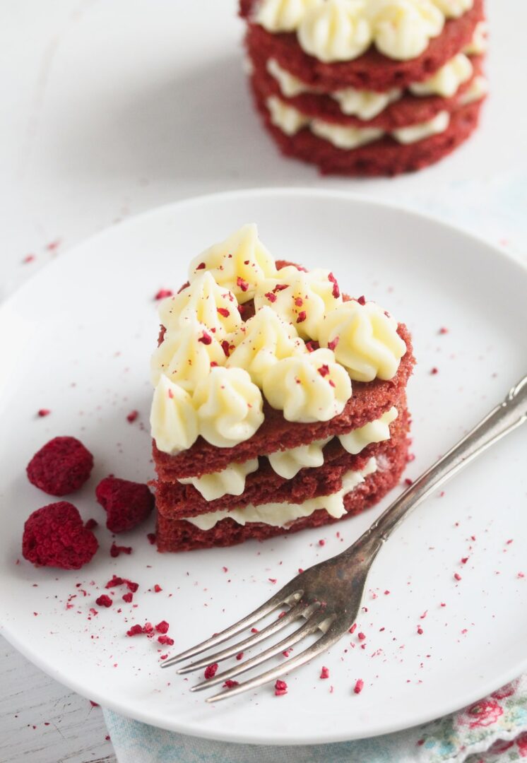 Red Velvet Mini Cakes (with Cream Cheese Frosting) - Where Is My Spoon
