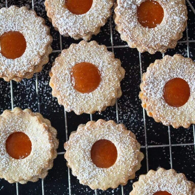 Apricot Jam Cookies (Linzer-Style Sandwich Cookies) - Where Is My Spoon
