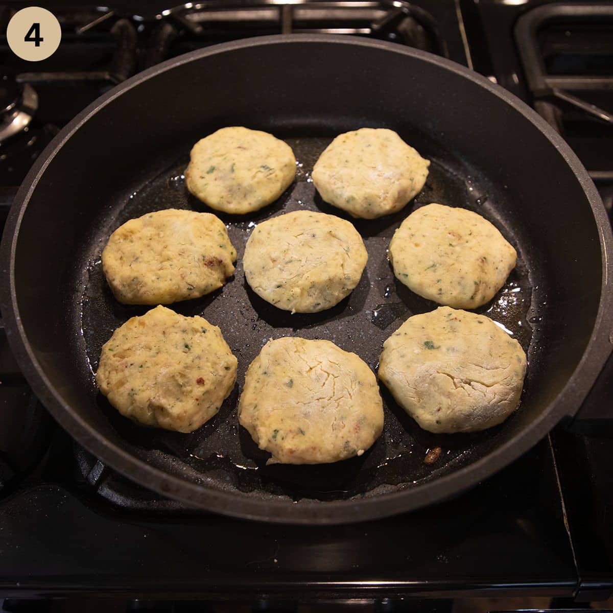 Mashed Potato Patties (Crispy Fried Potato Cakes) - Where Is My Spoon